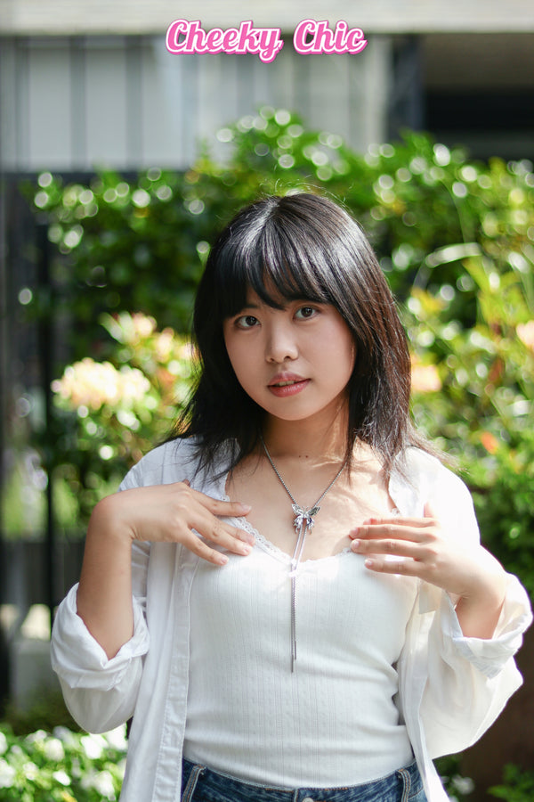 Cheeky Chic Adjustable Butterfly Necklace – Premium Titanium Steel – cheekychic